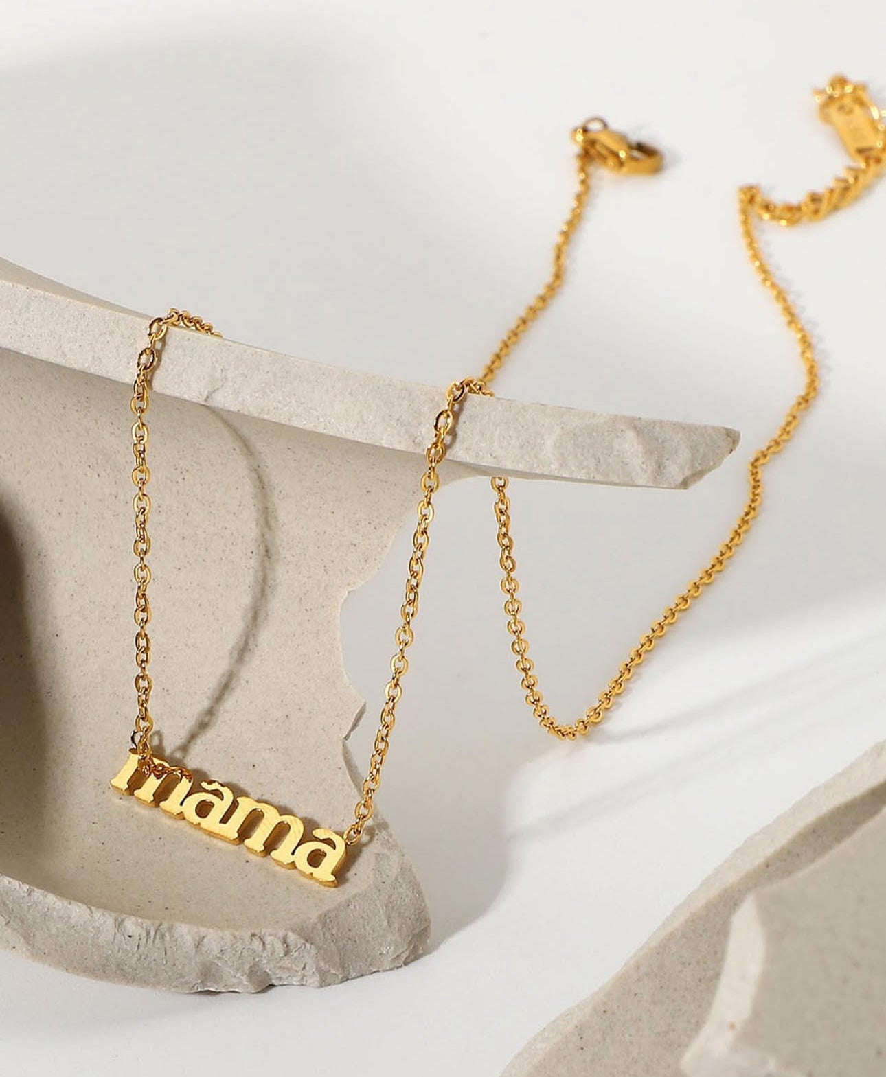 La Mamá Necklace – Stella Jewelry Co.